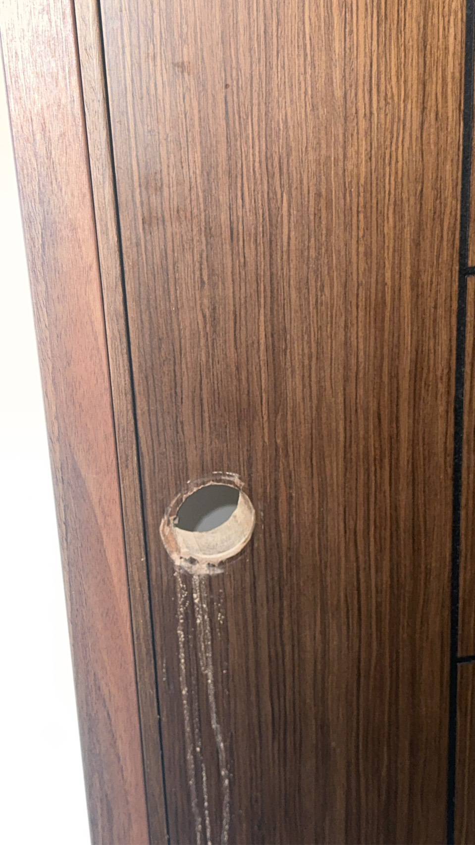 女子廚房遭困43小時！機智用番茄醬寫SOS紙袋求救獲救 | 蕃新聞